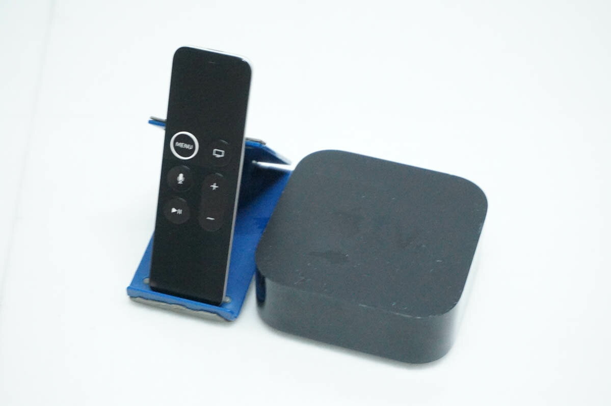●商品情報 ・まったく新しいインターフェイス ・Siriとユニバーサル検索 ・iOSを基盤としながら、リビングルーム向けに開発された新しいOS ・メーカー／Apple ・外形寸法／幅98×高さ35×奥行98mm ・質量／425g(本体のみ)...