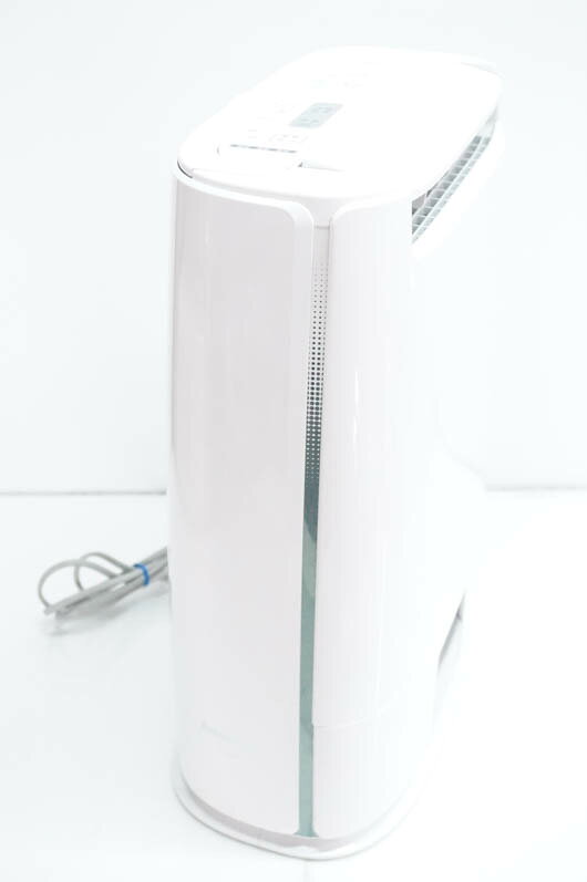 ●商品情報 ・干し方や量などシーンに応じて効率的に乾燥 ・ムダを省いて賢く乾燥 ・面倒な排水や移動もラクラク ・メーカー／Panasonicパナソニック ・型番／F-YZS60 ・年式／2019年製 ・除湿量／50Hz：5.4L/日、60H...