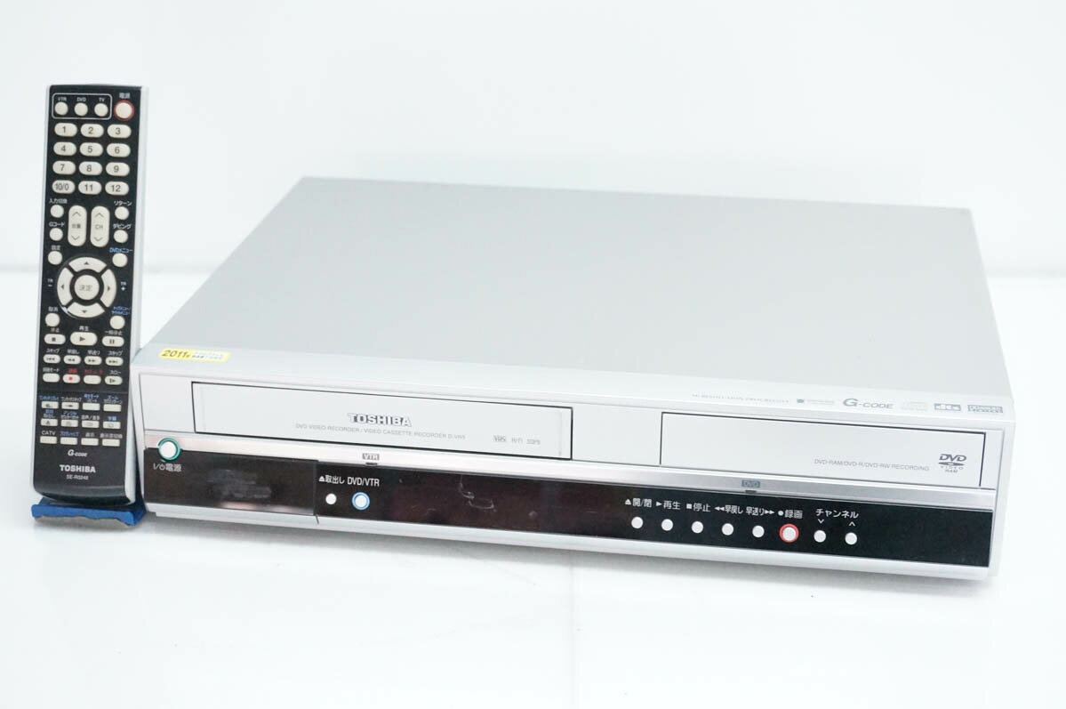 ●商品情報 ・DVD-RAM/-R/-RW記録に対応するDVDマルチドライブを搭載しています。 ・メーカー／東芝TOSHIBA ・型番／D-VR5 ・年式／2007年製 ・外形寸法／幅430×高さ91.5×奥行335.5mm ・再生対応／V...