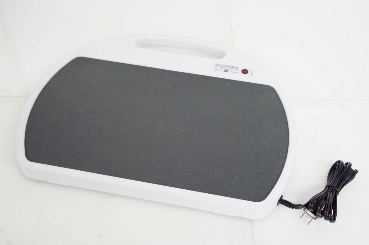 ●商品情報 ・静かに暖かい遠赤外線ヒーター ・火を使わないから、空気を汚しません ・小さくて軽いから持ち運びらくらく ・置き場所や使用シーンを選びません ・メーカー／ZENKENゼンケン ・型番／RH-152 ・消費電力／150W ・本体サ...