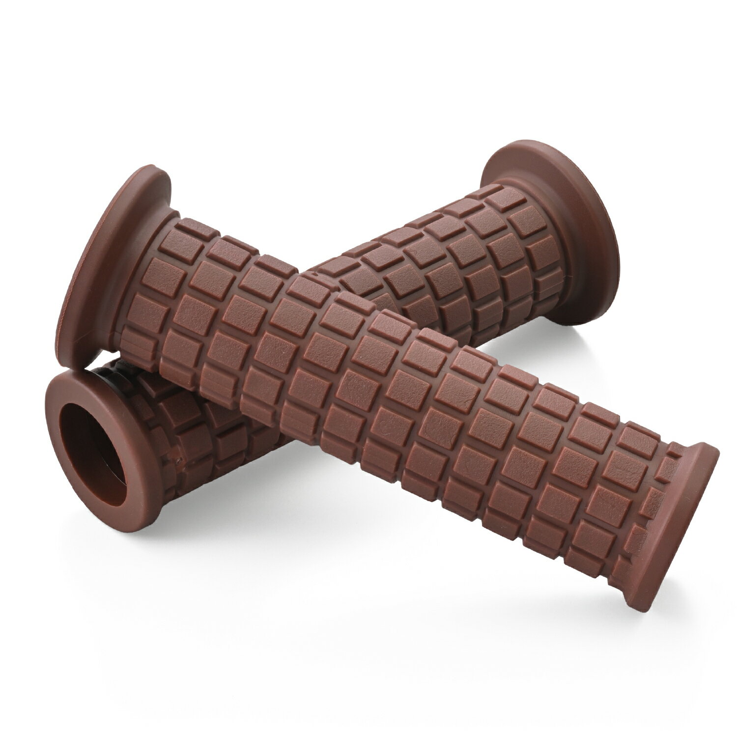 タイヤ、レンガの積み重ねをイメージしたブロックパターン。 ・カラー：ブラウン ・全長：123mm ・Φ22.2ハンドル用 ・エンド貫通