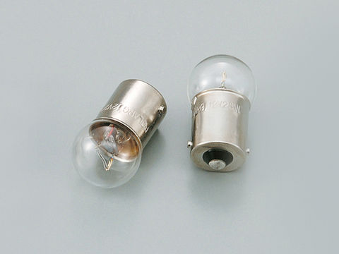 【サイズ】 12V23W 【カラー】 クリアー球（オレンジレンズ用） オレンジレンズウインカー専用のクリアーバルブと、ホワイトレンズウインカー専用のオレンジバルブの2種類。ともに電球形状（B）、（C）のスモールサイズで様々なウインカーに使用...