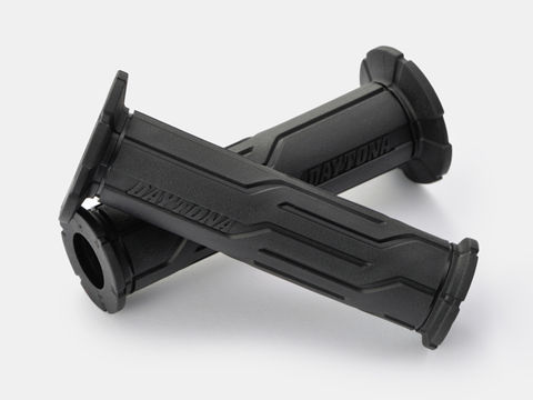 【サイズ】 全長125mm 【カラー】 ブラック×ブラック SFアニメからインスパイアされたデザインは、エッジの効いた現在のスーパースポーツモデルにベストマッチ。 ●全長125mm ●エンド貫通 意匠登録NO.1621815 ※国際意匠出願済