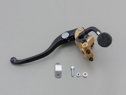 【サイズ】 φ19 【カラー】 本体色：ゴールド/レバー：ブラック ピストンを縦型にすることでレバーレシオを大きくとり油圧レシオを小さく設定することで入力ロスの低減。クラッチのコントロール性を向上させました。 ストリート用として必要なクラッ...