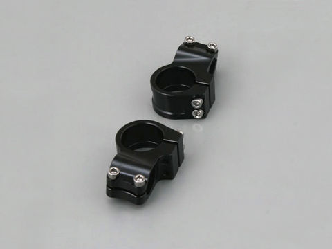 【サイズ】 φ35 【カラー】 ブラック クランプとハンドルを自由自在に組み合わせて、ポジション＆カラーを意のままに・・・ 外観も美しいアルミ削り出しアルマイト仕上げ。ハンドルバーはストレートバー、アングルバーの2種類から選択可能。 ストレ...