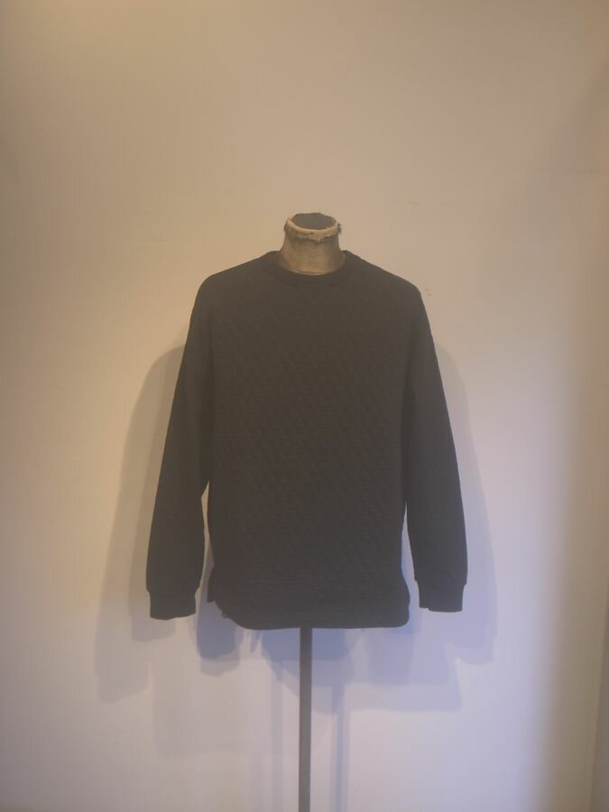 RINEN(リネン)2025FW 30/1オーガニック天竺ダイヤキルティングクルーネック。 ※RINENは、1、2、3の3サイズ展開です。 1サイズがレディース対応、2サイズと3サイズがメンズ対応と なっております。 秋冬に活躍する、保温力...