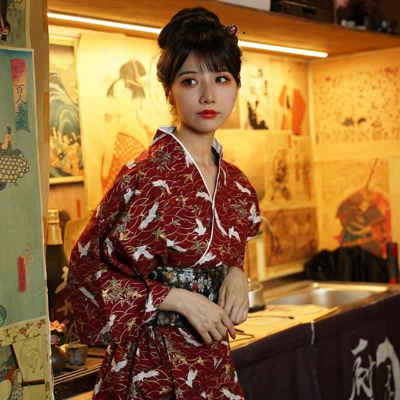 ・カテゴリ: セットアップ・用途: 作業着・性別: 女性・機能: 防寒・主な素材: 綿100%・カラー展開: 和服＋織錦蝶結び帯、和服＋同柄帯（蝶結びなし）・サイズ展開: フリーサイズ・対象年齢: 18〜24歳