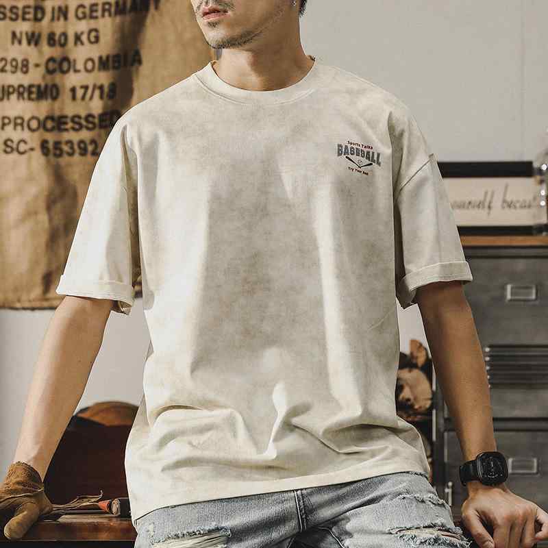 ・カテゴリ: Tシャツ・スタイル: アメカジ・タイプ: プルオーバー・対象年齢: 大人・性別: メンズ・主な素材: 綿・綿混率: 51%〜70%・生地: コーマ綿・生地厚: 250g〜300g・厚さ: 薄手・ネックライン: クルーネック・袖...