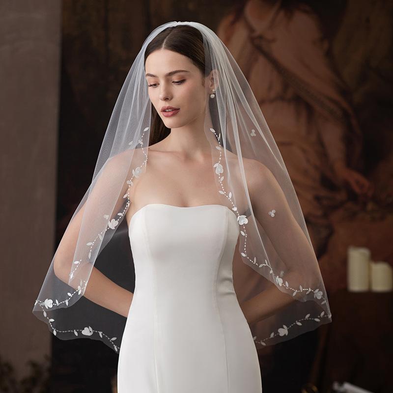 ・カテゴリ: ヘッドドレス・スタイル: 女性用・種類: ワルツ式・主な素材: 布・加工: 編み込み・カラー展開: 米色・長さ: 80cm-100cm・サイズ展開: 55*85*150cm・重量: 120g