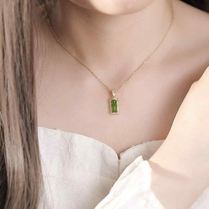 ・カテゴリ: ネックレス・スタイル: レトロ、文芸風・主な素材: 925シルバー・加工方法: 象嵌・流行要素: 竹節、自然・カラー展開: ゴールド、シルバー、碧玉、藍水翡翠