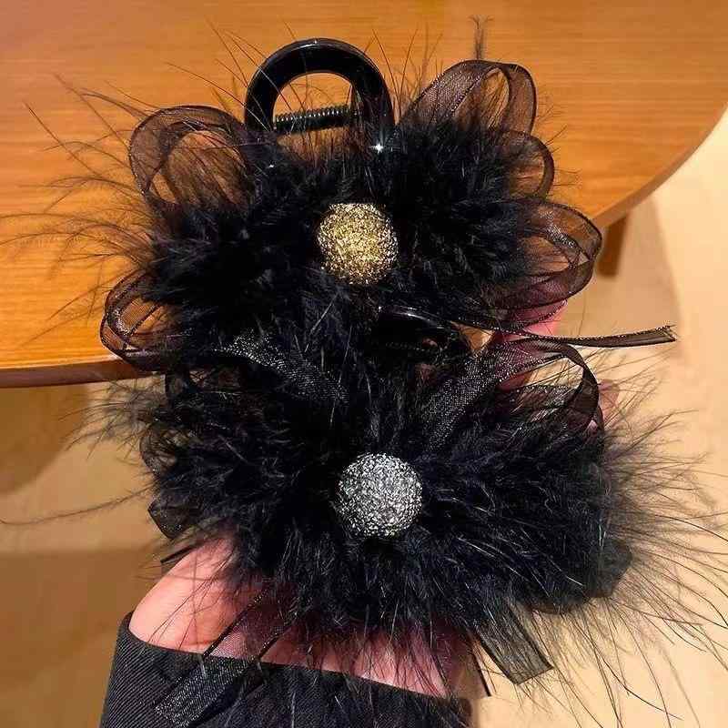・カテゴリ: ヘアアクセサリー・スタイル: 韓国風・スタイル分類: 清新スイート・素材: 布・種類: バナナクリップ・加工: 手作り・流行要素: 丸形、リボン・カラー展開: 金色、銀色・対象: 女性用