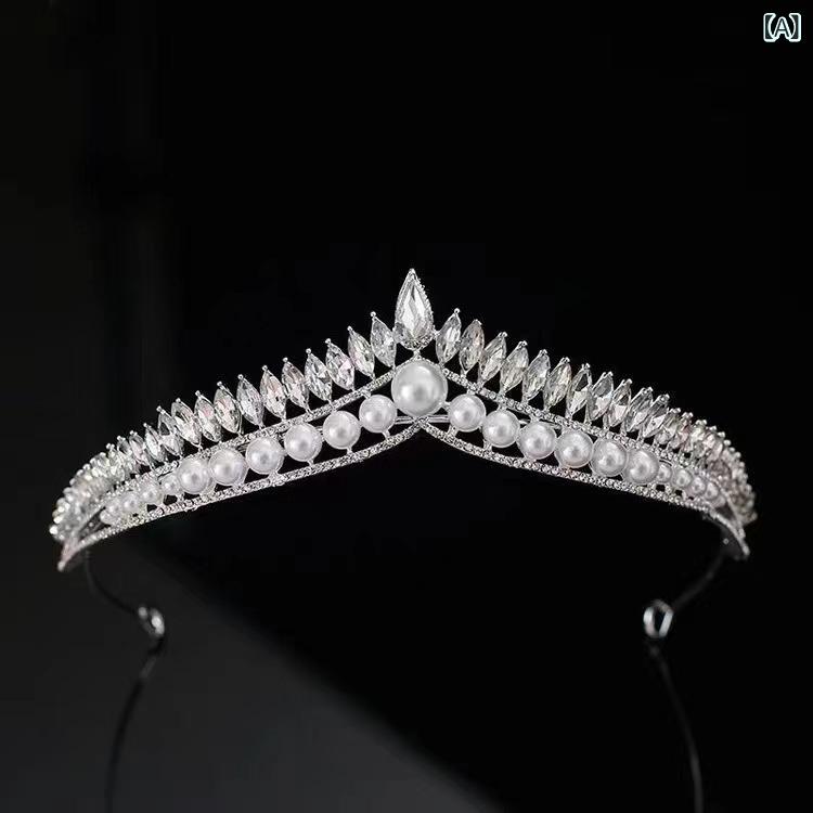・カテゴリ: ヘッドアクセサリー・対象: 女性用・素材: 合金・デザイン: クラウン・加工: メッキ・水晶: 白水晶・カラー: ホワイト