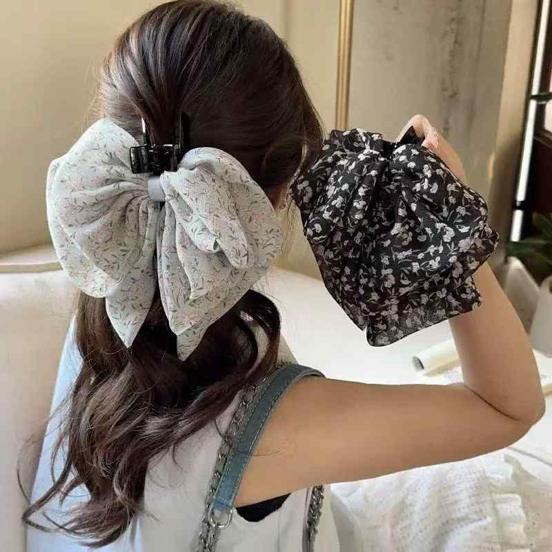・カテゴリ: ヘアアクセサリー・スタイル: 女性用ヘアクリップ・主な素材: 布地・加工: 手作り・種類: ポニーテールクリップ・スタイル: 韓国風・スタイル分類: フレッシュスイート・カラー展開: ブラック、ブルー、ブラックエッジ、ホワイト...