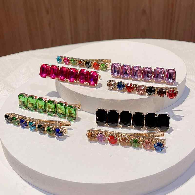 ・カテゴリ: ヘアアクセサリー・種類: 一文字クリップ・スタイル: 女性用・装飾: ラインストーン・カラー展開: 方形ブラック、方形グリーン、方形ローズレッド、方形パープル、丸形ミックスカラーA、丸形ミックスカラーB、丸形ミックスカラーC、...