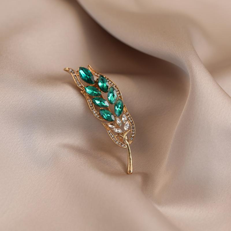 ・カテゴリ: ブローチ・主な素材: 合金・モチーフ: 花びら、花・加工: メッキ・カラー展開: 麦穗・スタイル: ナチュラル、清新甘美・対象: 女性