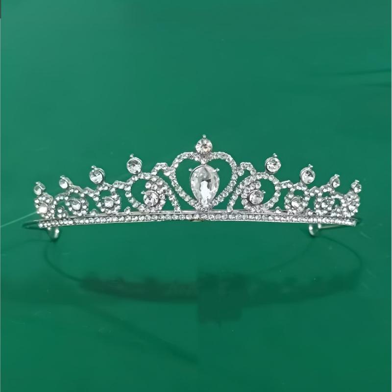 ・カテゴリ: ヘッドドレス・スタイル: 韓国風・対象: 女性・形状: クラウン・素材: 金属合金・装飾: ラインストーン・カラー: ハートラインストーンクラウン・要素: 韓国風ブライダル