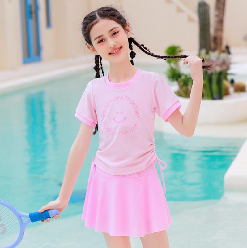 ・対象年齢: 子供・性別: 女の子・柄: 無地・主な素材: ポリエステル90%・カラー展開: ピンク、水色、グリーン、ブラックホワイト・サイズ展開: XL、2XL・スタイル: 三角パンツ・用途: スイミング、水遊び