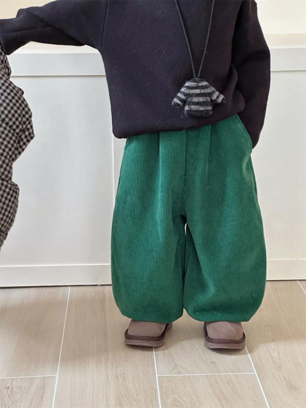 ・カテゴリ: キッズズボン・スタイル: 韓国風・タイプ: 灯籠パンツ・主な素材: 綿100%・素材: コーデュロイ・パンツ丈: ロング・ウエスト: 中腰・柄: ストライプ、無地・カラー展開: グリーン、ブラウン・サイズ展開: 90cm、10...