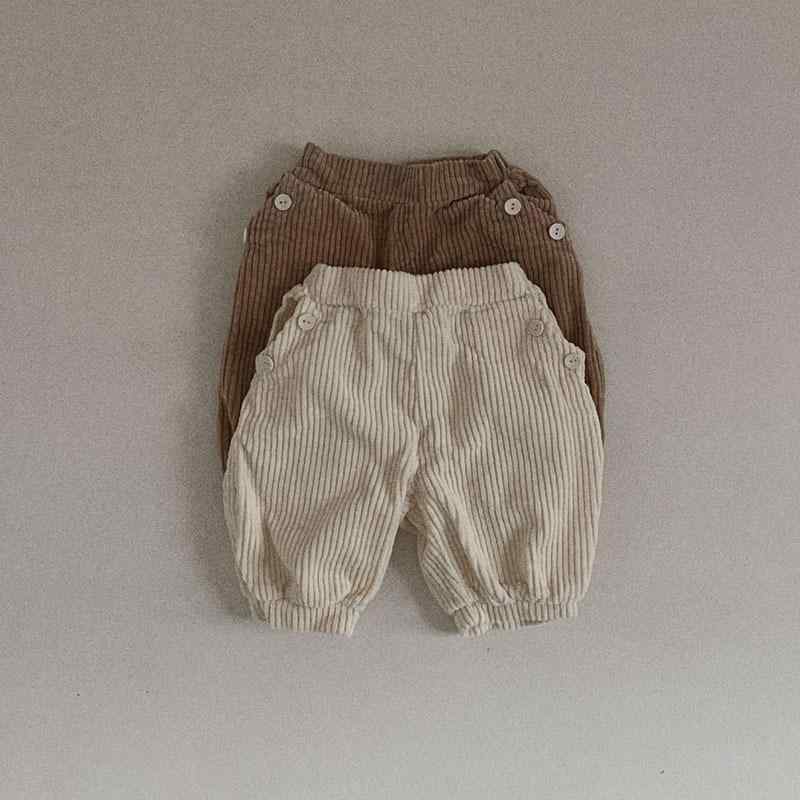 ・カテゴリ: 子供パンツ・スタイル: 灯籠パンツ・韓国風: 対応・主な素材: コーデュロイ（綿95%）・丈: ロング・柄: 無地・ウエスト: 中腰・テイスト: スポーツ・カラー展開: 茶色、米杏色・サイズ展開: 73cm、80cm、90cm...
