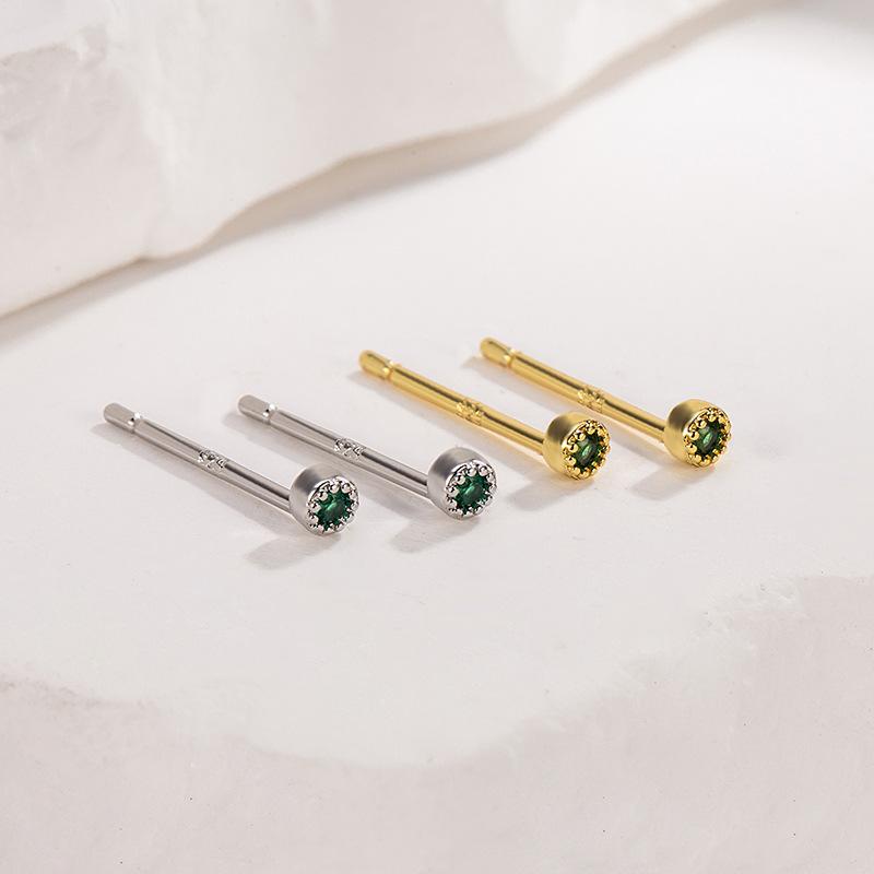 ・カテゴリ: 耳飾りりり・素材: 銅・処理技術: 電気メッキ・デザイン: 幾何学型・カラー展開: ミニグリーンジルコニアピアス（ゴールド）、ミニグリーンジルコニアピアス（プラチナ）・トレンド要素: 円形・スタイル: シンプル・スタイル分類:...