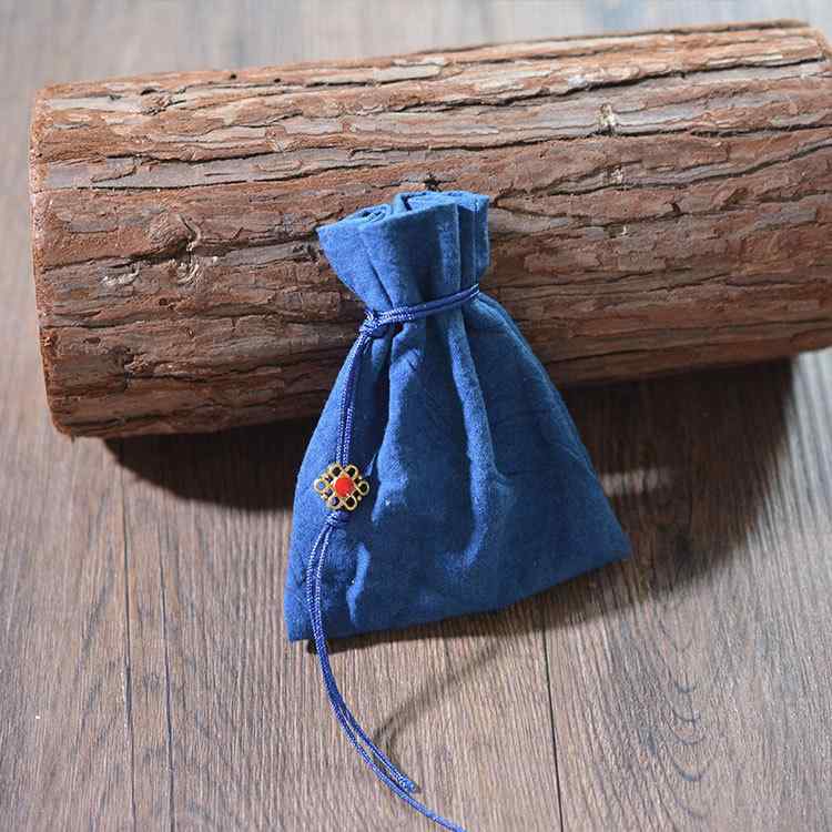 ・主な素材: 綿・サイズ: 9.5×9cm・スタイル: 民族風