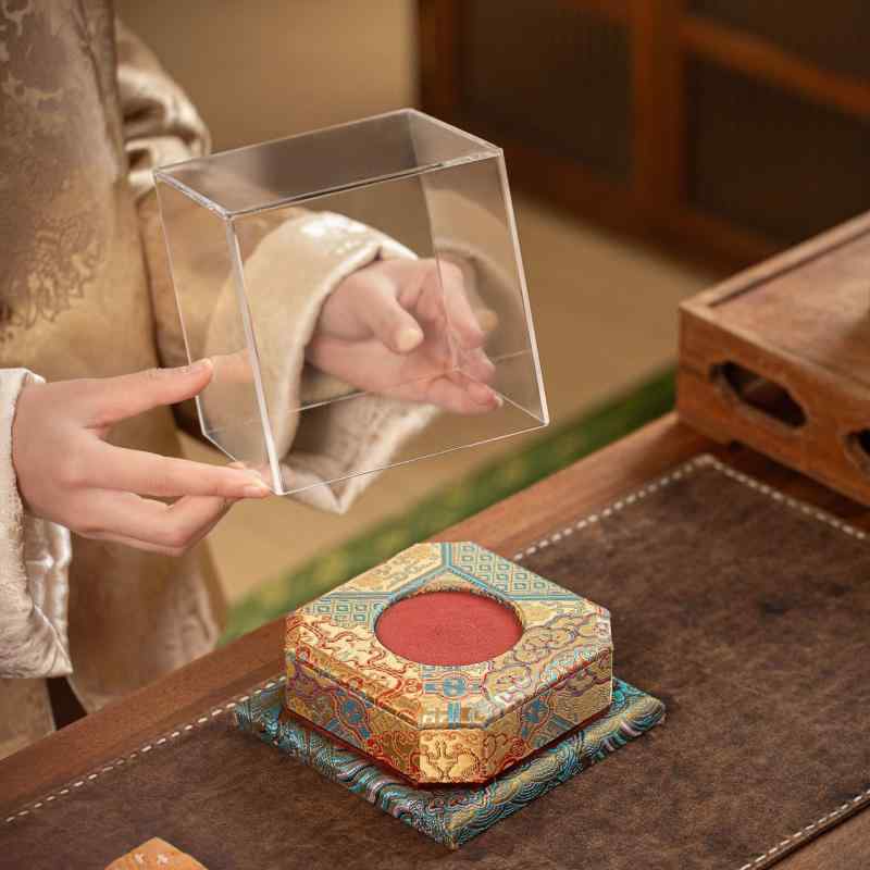 ・主な素材: 複合素材