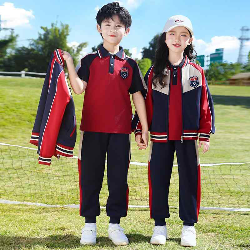 ・カテゴリ: 校服・スタイル: スクール風、スポーツ・対象年齢: 8歳以上、身長140cm以上・対象性別: 男女兼用・開閉タイプ: ファスナー・セット内容: セット、長袖、パンツ・生地加工: ソフト加工・主な素材: ポリエステル95%・フー...