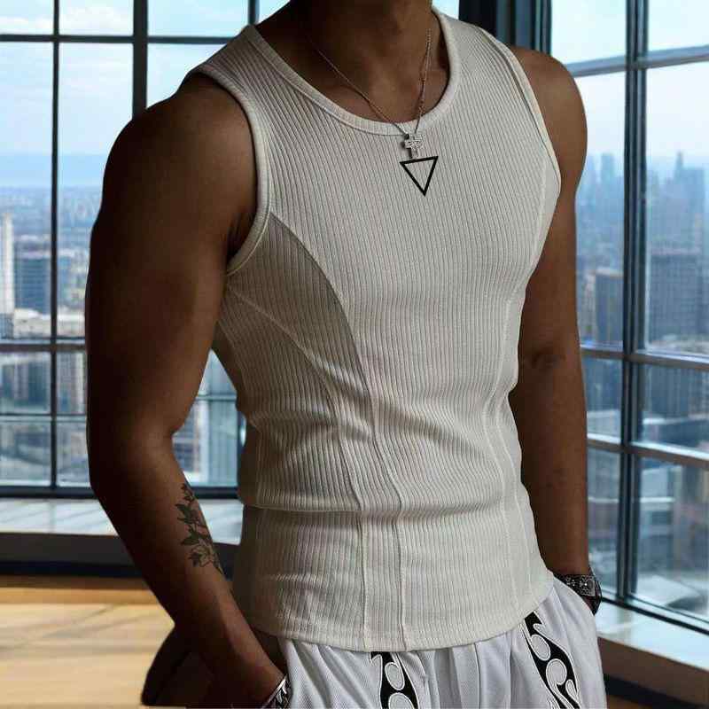 ・カテゴリ: タンクトップ・カラー展開: ホワイト、ブラック・サイズ展開: M (45-60kg)、L (60-70kg)、XL (70-80kg)、2XL (80-90kg)、3XL (90-95kg)・スタイル: スポーツ・ネックライン...