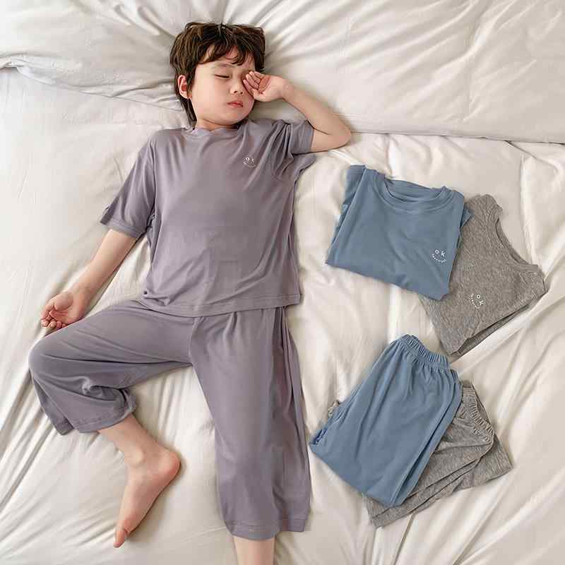 ・カテゴリ: 子供用ルームウェア・スタイル: カジュアル・素材: レーヨン（粘繊） 35%・生地の特徴: 接触冷感（アイスシルク）、抗菌、柔軟加工、普通の厚み・柄: 無地・カラー展開: ブルー、パープル・サイズ展開: 110cm、120cm...
