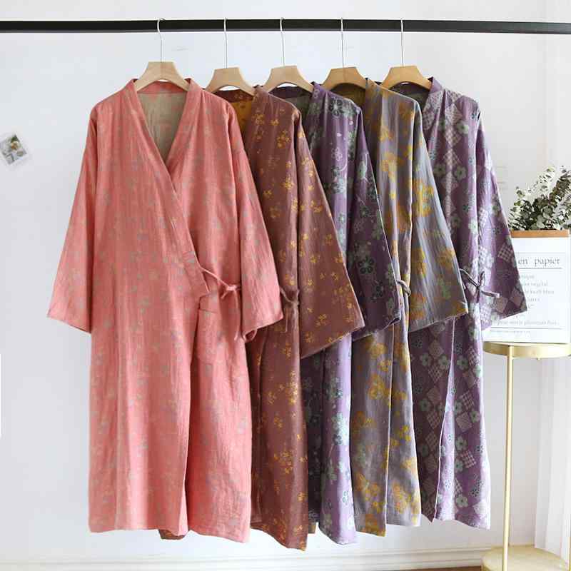 ・カテゴリ: 和服ローブ・素材: 先染めジャカード・生地の厚さ: 薄手（121-140g/平方メートル）・機能: カジュアル、通気性、睡眠、入浴、部屋着、冷感、快適・対象: レディース・カラー展開: 黄色蝶、紫梅、ピンク小花、レモン黄小花、...