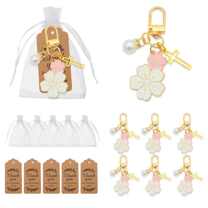 ・処理工程: 電気メッキ・素材: 合金・カラー展開: シングルミックス、シングル＋オーガンジー袋＋タグセット・スタイル: さわやか、スウィート・デザイン: キーチャーム・パターン: 十字架、王冠、ローマ数字・トレンド要素: 十字架、植物、草花