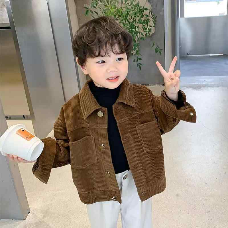 ・カテゴリ: 子供用ジャケット・アウター・対象性別: 男の子・対象年齢: 中小童（3〜8歳、身長100〜140cm）・ネックライン: 折り襟・スタイル: ブリティッシュ、トレンド・柄: 無地・厚み: 普通・生地加工: 柔軟処理・フード: フ...