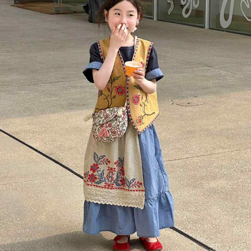 ・カテゴリ: 子供用ベスト・スタイル: カジュアル・対象性別: 女児・対象年齢: 8歳以上（身長140cm以上）・生地加工: 柔軟加工・デザイン: カーディガン、プルオーバー・柄: 花柄・厚さ: 普通・フード: なし（フードなし）・素材: ...