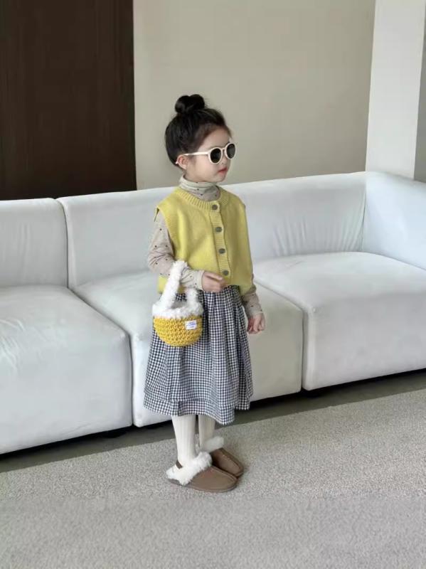 ・カテゴリ: 子供用ベスト・対象性別: 女性・スタイル: カジュアル・対象年齢: 中小童(3~8歳、100~140cm)・生地加工: 柔軟処理・タイプ: カーディガン・柄: 無地・厚さ: 普通・フード: なし・主な素材: 綿・素材割合: 9...