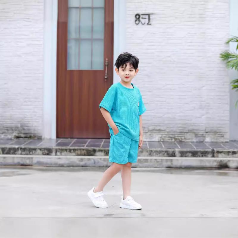 ・カテゴリ: 子供服セットアップ・対象性別: 男女兼用・スタイル: 韓国風・セット内容: トップス、ボトムスの2点・適合年齢: 1〜3歳（身長80〜100cm）・袖丈: 半袖・ボトムス丈: ショートパンツ・生地加工: 柔軟加工・生地の厚さ:...