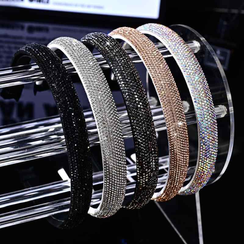 ・カテゴリ: ヘッドドレス・主な素材: ラインストーン・加工技術: ラインストーン埋め込み・カラー展開: ホワイト、AB、グレー、シャンパン、ブラック・デザイン要素: 円形、リング、ライン、幾何学・スタイル: 欧米、ファッション通勤・対象: 女性