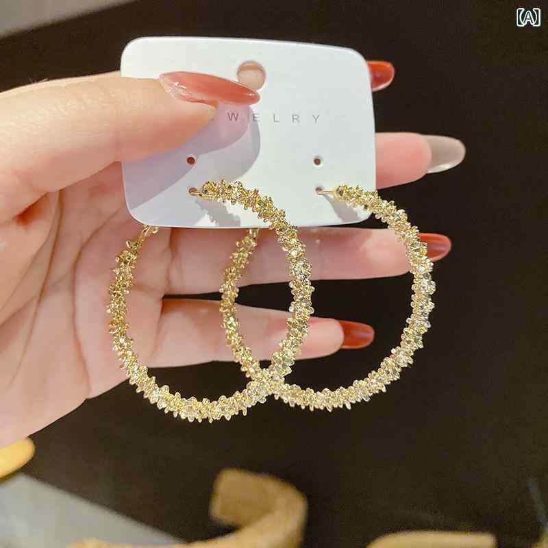・カテゴリ: 耳飾りりり・主な素材: 合金・加工技術: 電気メッキ・カラー展開: ゴールド、シルバー・スタイル: インス風、個性風潮・ターゲット: 女性・デザイン・モチーフ: クロス、スカート、メガネ、翼、クラウン、ツイスト、コイン、プリー...