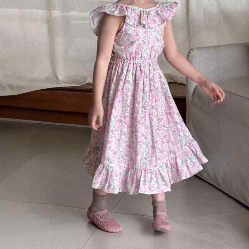 ・カテゴリ: 子供用ワンピース・スタイル: 韓国風・主な素材: 綿 95%・性別: 女の子・対象年齢: 中小童（3～8歳、身長100～140cm）・袖丈: ノースリーブ・スカートデザイン: プリンセスドレス・カラー展開: ワンピース9560...