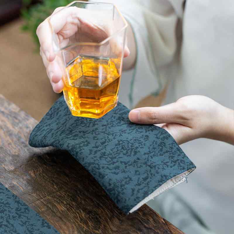 ・カテゴリ: 茶巾・素材: ジャガード、綿麻・重量: 約350g・カラー展開: 蔵青色、暗褐色、中灰色、米白色