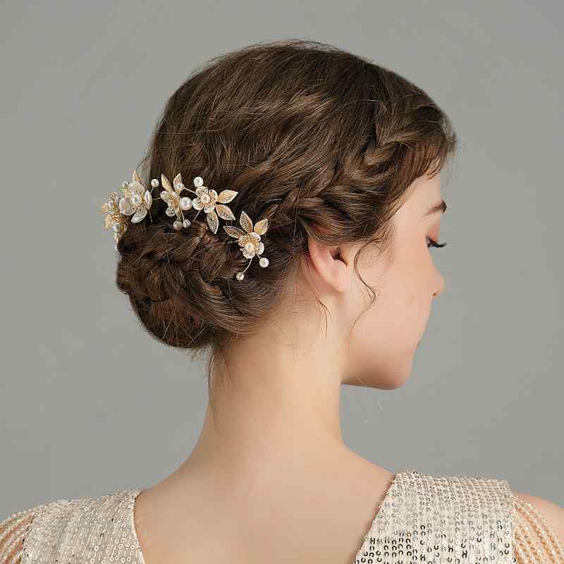 ・カテゴリ: ヘアアクセサリー・素材: パール、銅線、ABS樹脂・スタイル: レトロ・デザイン: 花・カラー展開: ゴールド