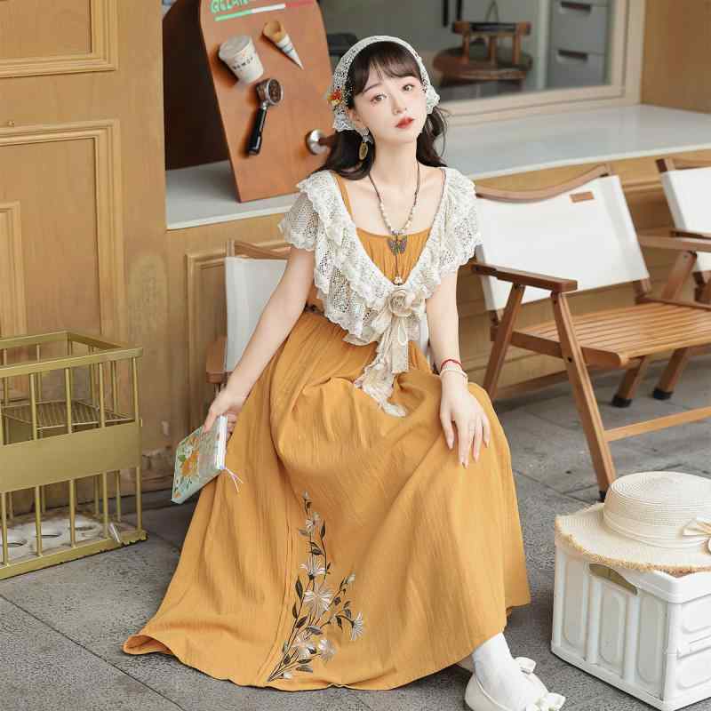 ・カテゴリ: 漢服スカート・主な素材の含有量: 95%以上・カラー展開: 三点セット、ショール+キャミソールワンピース、ヘッドスカーフ、キャミソールワンピース、ショール・サイズ展開: S、M、L、フリーサイズ・デザイン: レース・袖丈: 箭...