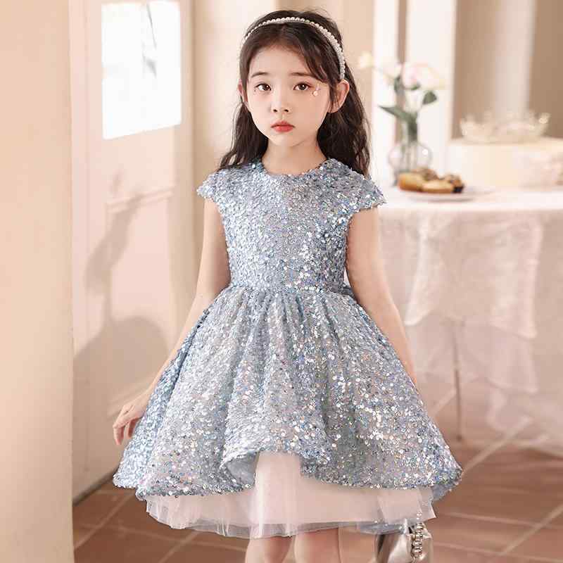 ・カテゴリ: 子供用ドレス・対象性別: 女児・特徴: プリーツ加工、コーティング加工、シャーリング、酵素洗い・スタイル: プリンセス・主な素材: ポリエステル、ラビットファー・素材割合: ポリエステル 40%、ラビットファー 60%・カラー...