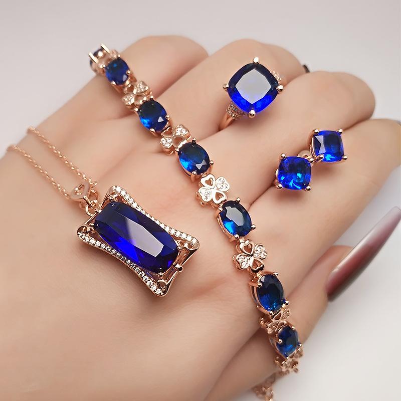・カテゴリ: アクセサリーセット・素材: 銅・処理技術: 電気メッキ・セット内容: ピアス、ネックレス、ブレスレット・チェーンの種類: O字チェーン・ペンダント素材: 混合宝石インレイ・デザイン: 植物、花、小菊・スタイル: ファッション、...
