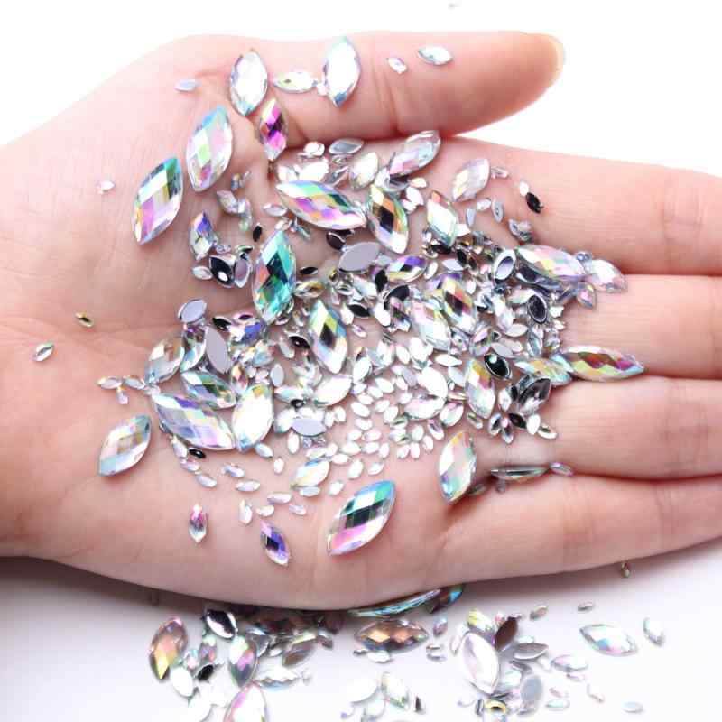 ・カテゴリ: DIYアクセサリーパーツ・主な素材: プラスチック・スタイル: オリジナルデザイン・仕様: 新馬眼ジルコニアセット ホワイトAB 個別包装