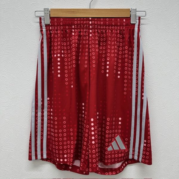 ◆商品説明◆ ハンドボール用 ソブエオリジナルパンツ3 ◆カラー◆ レッド×グレー ◆素材◆ ポリエステル100％ ◆サイズ◆ M　ウエスト　32　総丈　47　股下 18 L　ウエスト　34　総丈　48　股下 18 XL　ウエスト　36　総...