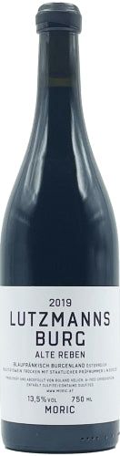 ※こちらは協力インポーターより仕入れのため通常よりも1~2営業日余分に発送までお時間を頂戴する場合があります。樹齢120年超の古木を使用したモリッツ最上級ワインの1つ。標高低めの緩斜面で、まろやかで果実味豊か、若いヴィンテージのうちから色気...