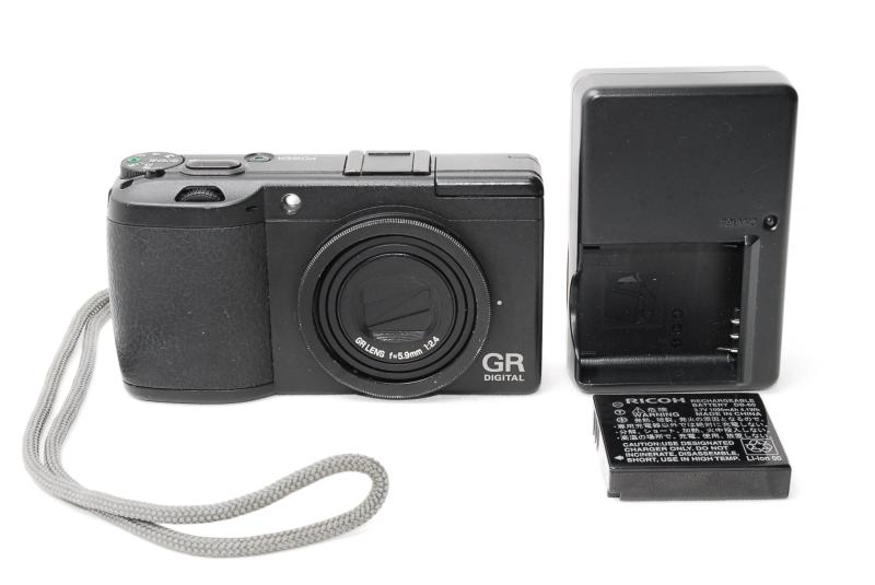 RICOH デジタルカメラ GR DIGITALII 1000万画素 GRDIGITALII●RICOH GR DIGITAL 2 ブラック●RICOH■ ご購入前に必ずご確認ください ■1. 在庫管理とご注文の確定当店は複数のオンラインモ...