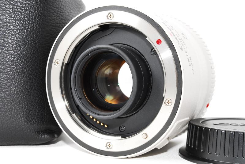 Canon エクステンダー EF2X 2型 EF2X26846A009AA■ ご購入前に必ずご確認ください ■1. 在庫管理とご注文の確定当店は複数のオンラインモールで在庫を共有しております。在庫の変動： 更新のタイムラグにより、ご注文後に...