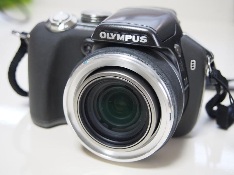 OLYMPUS デジタルカメラ CAMEDIA (キャメディア) SP-550UZ