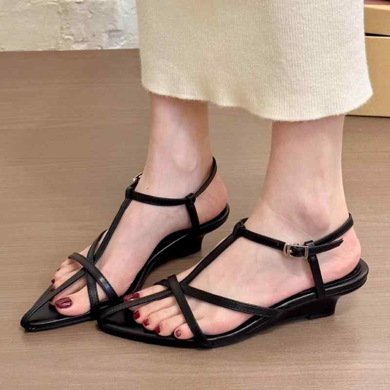 サンダル レディース シルバー ハイヒール ローマ風 ポインテッドトゥ オープントゥ ストラップ フェミニン